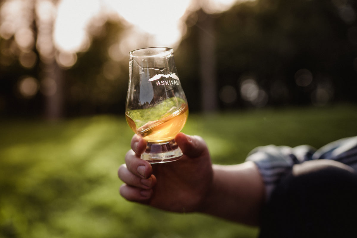 Askival Rum - 70cl 45% Gift Set